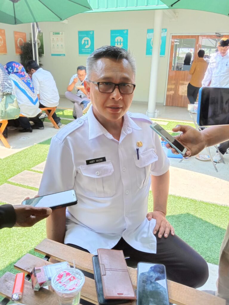 Asep Hazar Kepala Dinas Pertanian Dan Ketahanan Pangan Kabupaten Karawang Penuhi Undangan PT ...